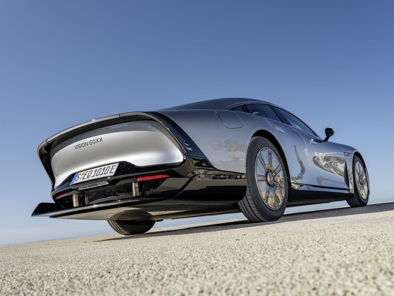 Mercedes-Benz VISION EQXX technical specifications and fuel economy